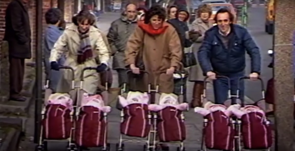 The First Set Of All Girl Sextuplets Were Born In 1983, What They Look ...